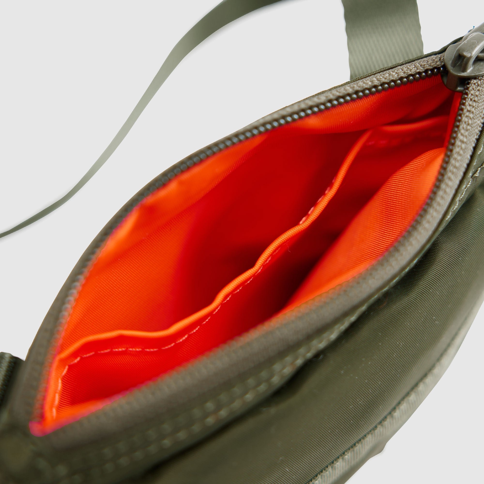 Levi's® Men's Mission Bay Crossbody Pouch | Levi's ID