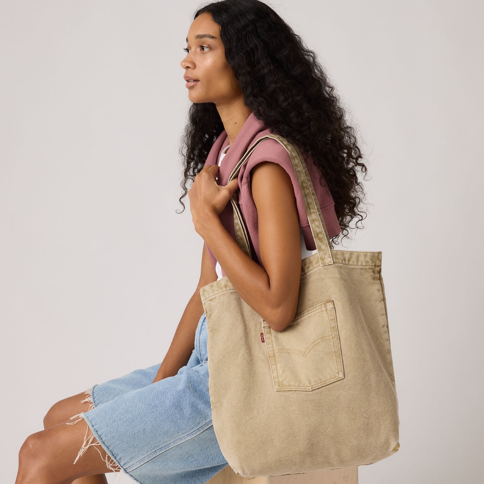 Levi's® Women's Tote | Levi's ID